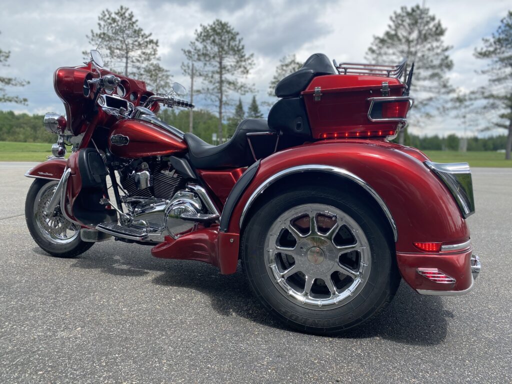 Harley-Davidson FLHTCU 2008 - CSC conversion Trois-roues 2008 | Produits Denray